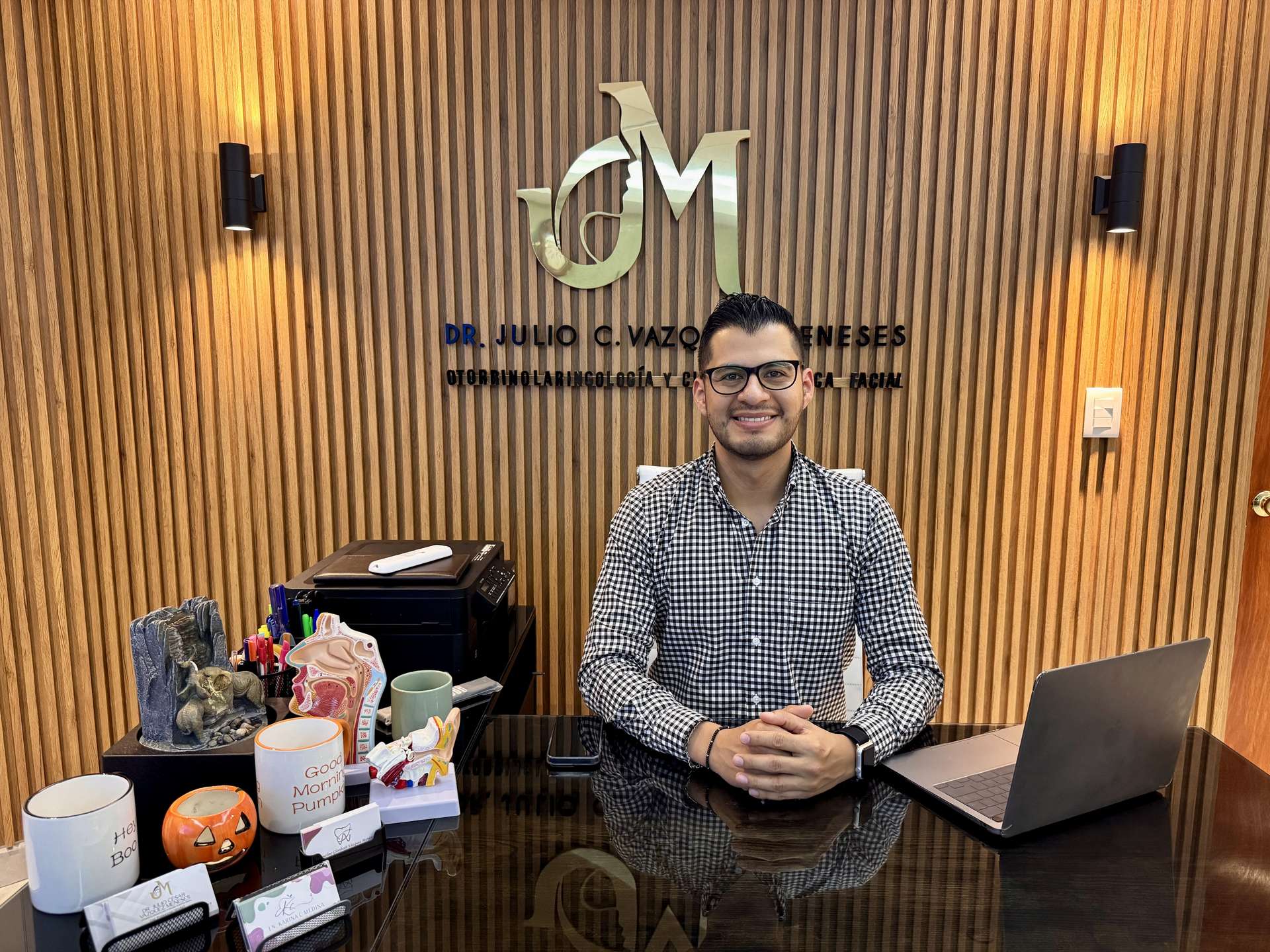 Dr. Julio César Vázquez Meneses - Otorrinolaringología y Cirugía ...